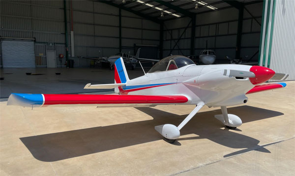 About Fly Now Redcliffe and their instructors.